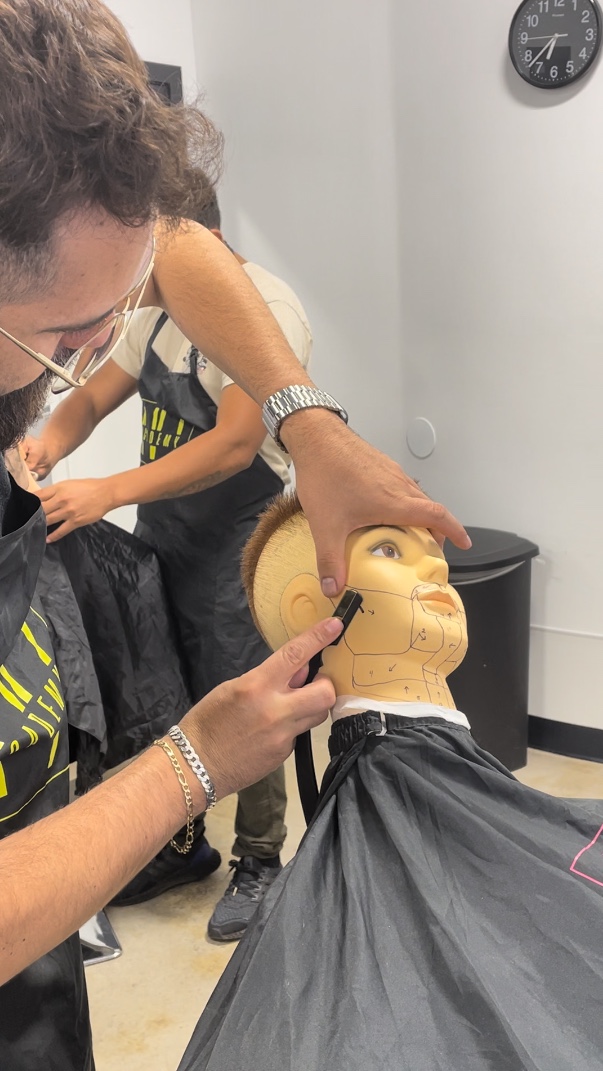 Barbering Techniques Classes in Sacramento | AVL Academy